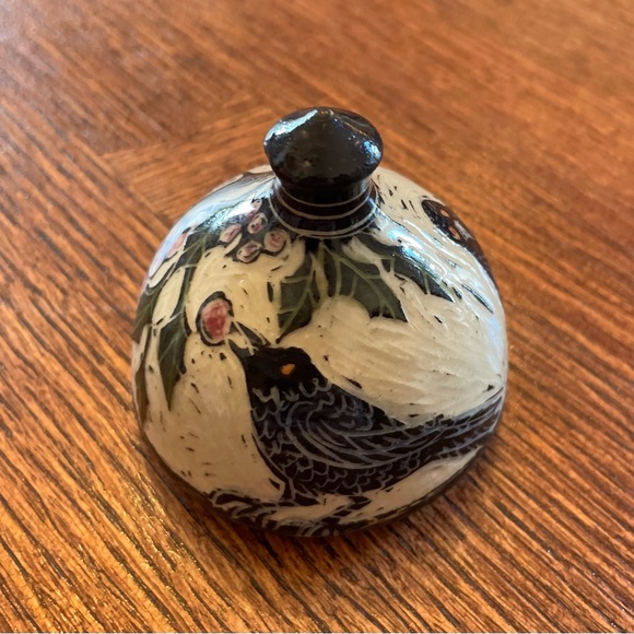 Kitchen | Artist Gayle Bait Pottery Crow Salt Shaker | Poshmark
